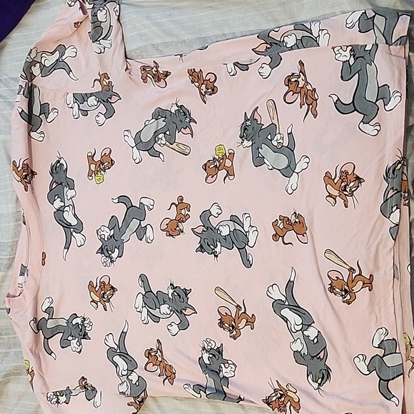 tom and jerry | Shirts | Tom And Jerry Shirt Large | Poshmark